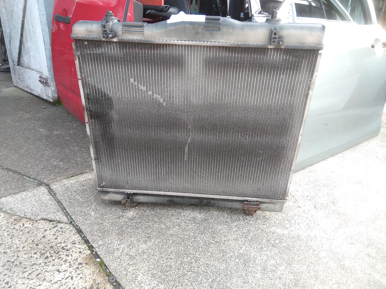 Radiator Hiace Toyota 2012