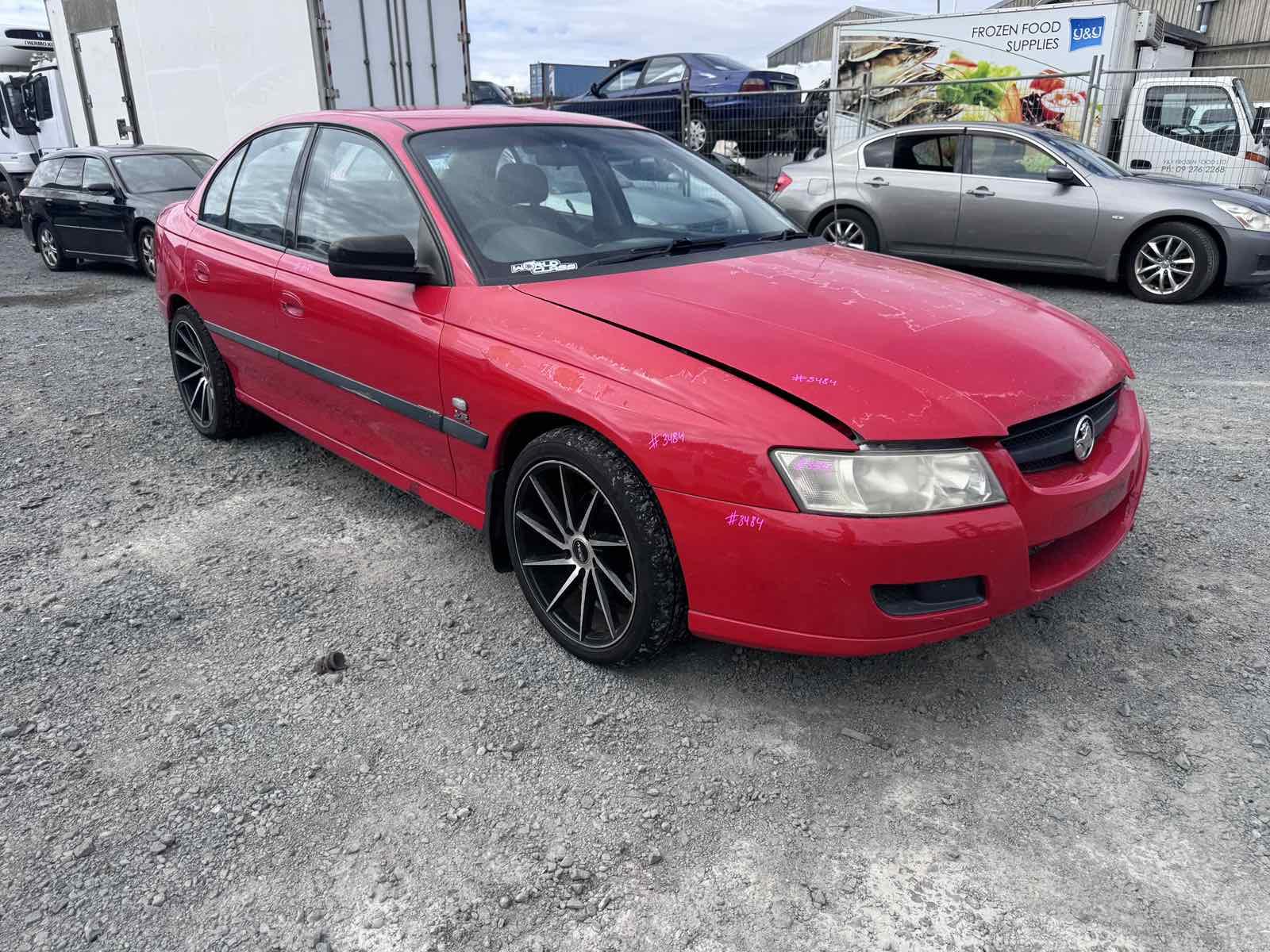 Front Bumper Commodore Holden 2005